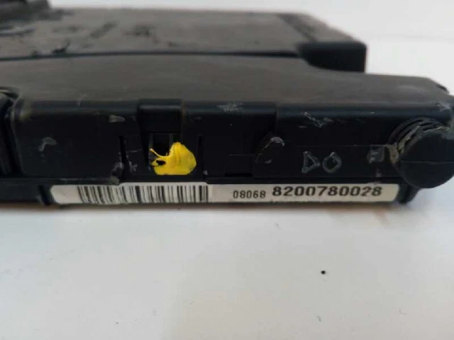 8200780028 BOÎTE RELAIS/FUSIBLES POUR RENAULT SCENIC II / / EUR 77,24 ...