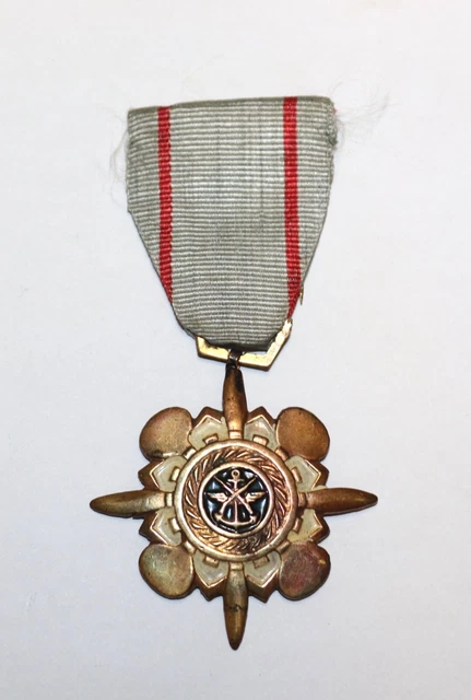 AN ORIGINAL REPUBLIC of Vietnam Technical Service Medal ,2nd Class $45. ...