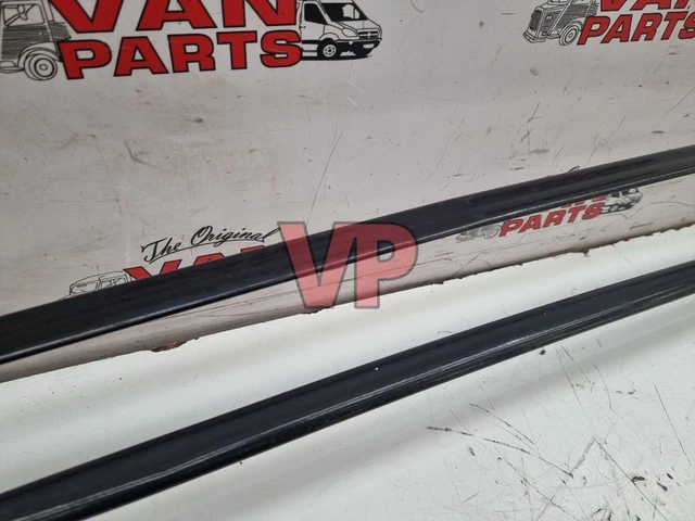 LDV MAXUS PANEL Van - Diesel Fuel Tank Straps Pair (05-09) Genuine N/A ...