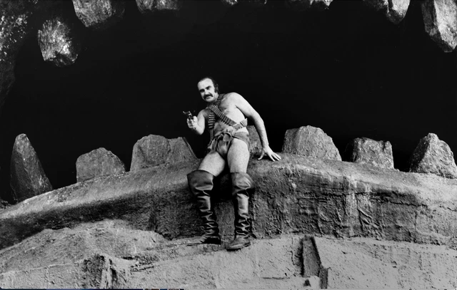 ZARDOZ VINTAGE 1974 10x8 photo - Sean Connery at Zardoz mouth Z14 £8.00 ...