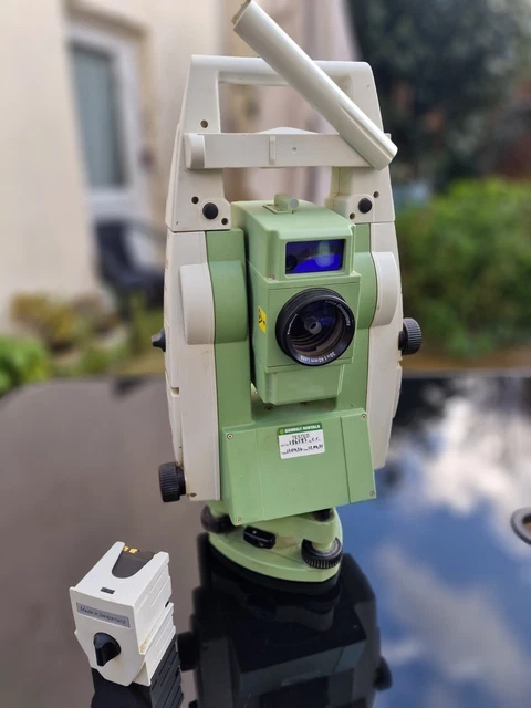 TOTAL STATION LEICA TS12 5" R400 and CS10 Controller, 360 pogo stick £ ...
