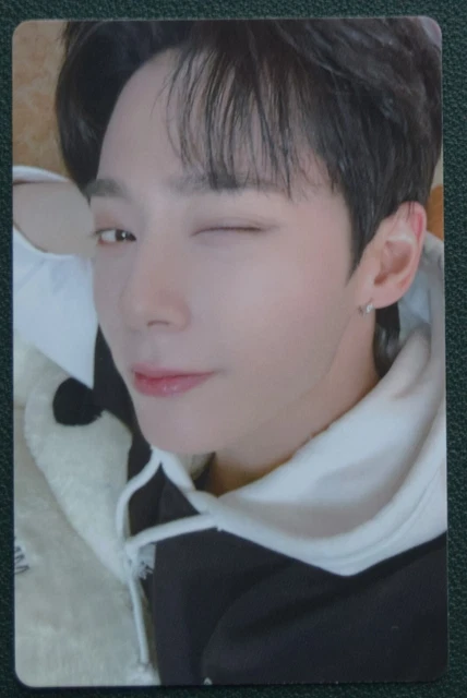 ONEUS 2024 SEASON'S Greetings HWANWOONG Photocard Official Limited A ...