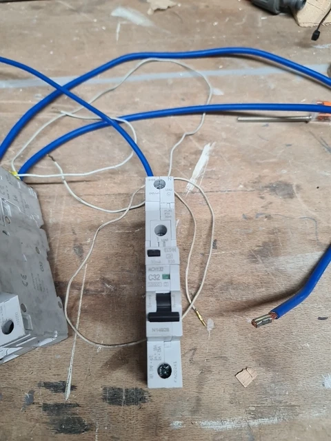 MEM MR30 RCBO POD UNIT & 32 AMP TYPE C 32A MCB C32 30ma MEMSHIELD 2 ...