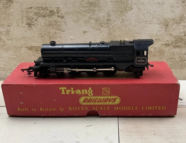 TRIANG RAILWAYS R50 4-6-2 Princess Elizabeth Loco Black Livery & Tender ...