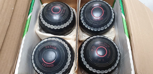 THOMAS TAYLOR LIGNOID Lawn Bowls Size 2 Matching Set of 4 £30.00 ...