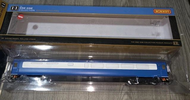 00 GAUGE HORNBY Coach R40174 Midland Pullman, Mk3 Trailer Buffet M40802 ...