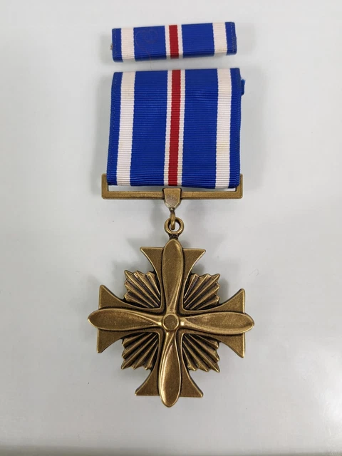 WWII US ARMY Air Corps Distinguished Flying Cross Medal Air Forces Ww2 ...