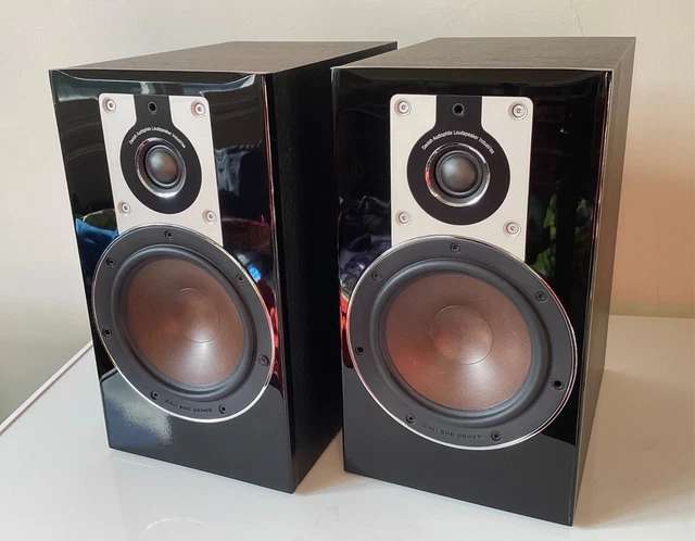 DALI OPTICON 2 mk1 bookshelf speakers, very good condition, one careful ...