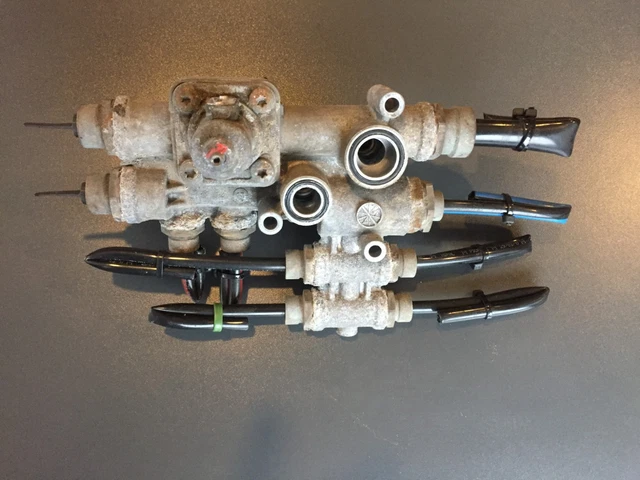 WABCO PNEUMATIC EXTENSION Module Valve Oem Ebs Valve 4615130000 £155.00 ...