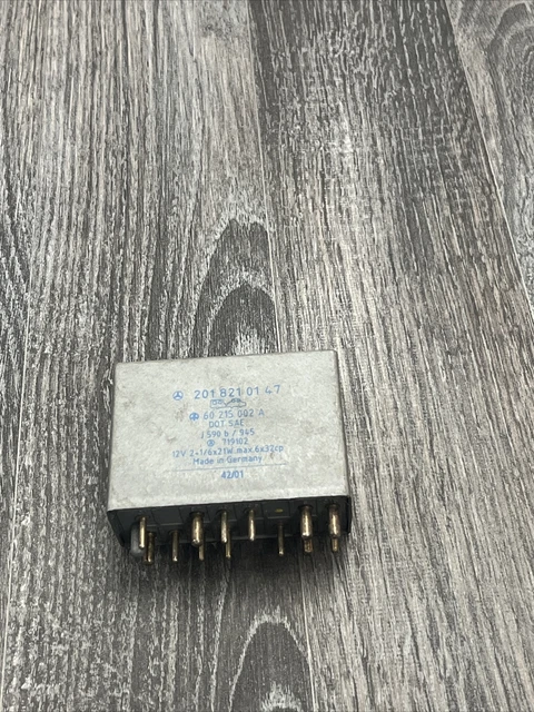 GENUINE MERCEDES BENZ W202 Light Control Unit Module Ecu 2018210147 £40 ...