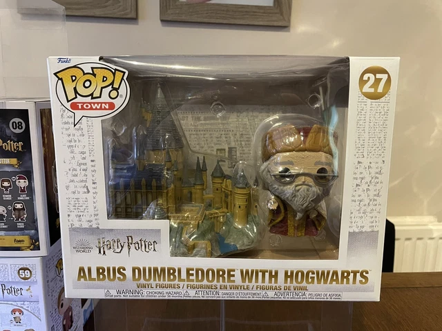 HARRY POTTER FUNKO Pop Town 27 Albus Dumbledore With Hogwarts £9.50 ...