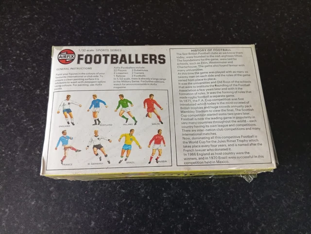 PLASTIC 1/32 AIRFIX Footballers Football Players Boxed Cellophane ...