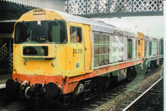 UK RAILWAY PHOTOGRAPH of Class 20 Locomotive 20215. RM20-381 £1.70 ...