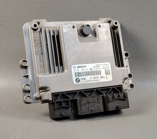 BMW MINI COOPER Engine Control Unit Ecu Dme 7615981 0261S06541 Me 17.2. ...