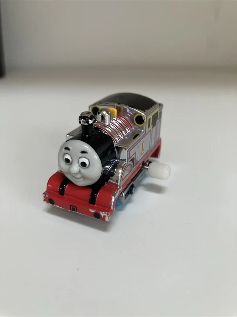 THOMAS & FRIENDS Shiny Thomas Windup Train TOMY Gullane 2004 £5.00 ...