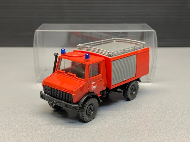 MERCEDES UNIMOG TRUCK fire brigade FW devices use car red Roco H0 1:87 ...
