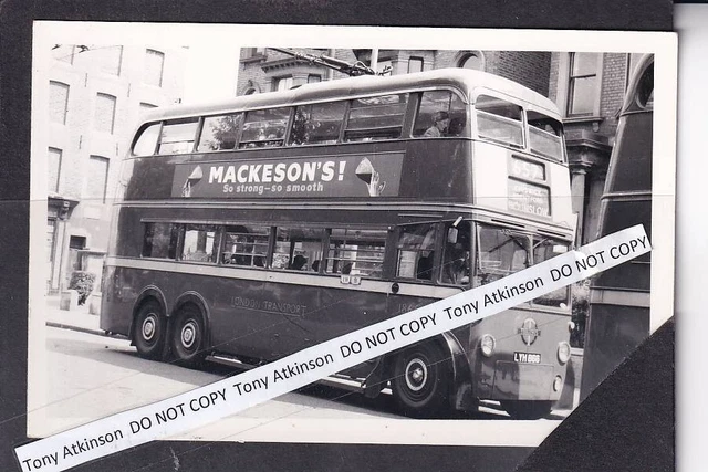 LONDON TRANSPORT - Q1 Type Trolley Bus No. 1866 On Route 657 - Photo ...