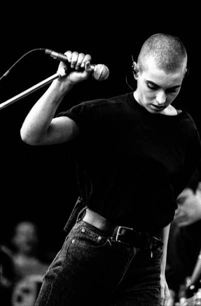 IRISH SINGER SINEAD O'Connor performs 1990 Old Music Photo 1 $9.00 ...
