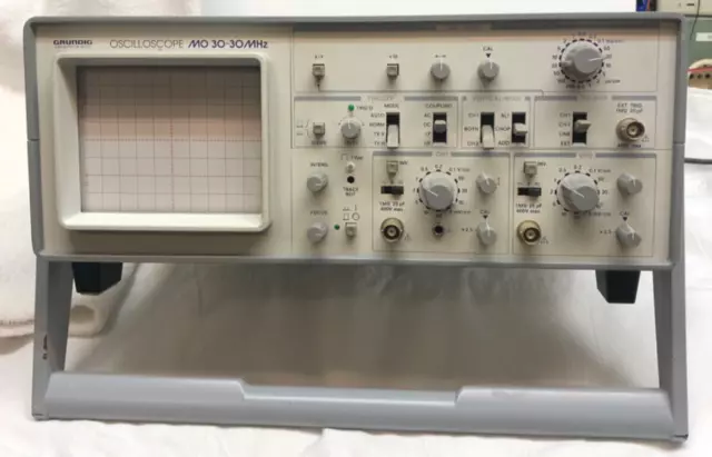 GRUNDIG 2 KANAL OSZILLOSKOP MO30-30MHz EUR 95,00 - PicClick DE