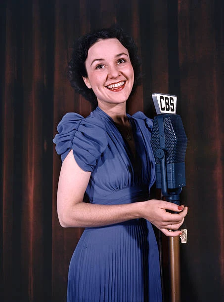BONNIE BAKER SINGER And Cbs Radio Vocalist, Wee Bonnie 1 Tv Radio Old ...