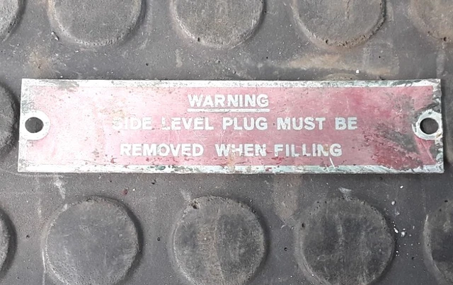 LAND ROVER SERIES Gearbox Oil Level Plug Information Plate FREE UK ...