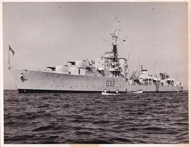 ORIGINAL PRESS PHOTO WW2 Battle-class destroyer HMS Camperdown 19.6. ...