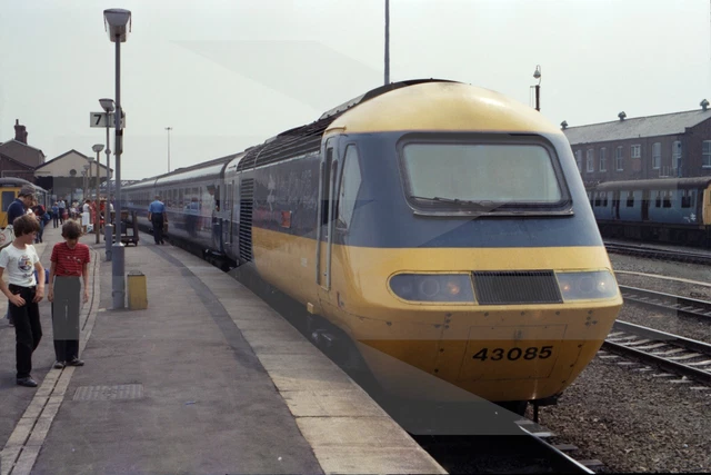 35MM NEGATIVE & Print - Class 43 HST - 43085 - Doncaster - 1983 (17-02 ...