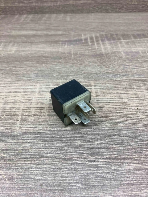 56006707 68832C CHRYSLER Voyager Relais Contrôle Module Unité 2467C ...