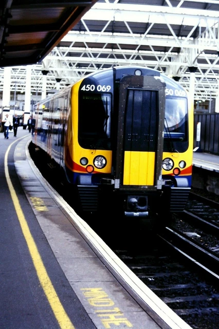 ORIGINAL 35MM SLIDE for sale, class 450 EMU 450069 Waterloo 2/7/2004 £1 ...