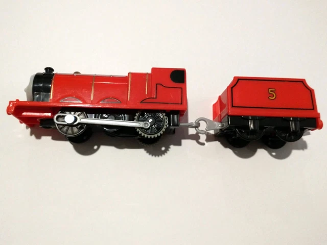 THOMAS & FRIENDS Trackmaster James Motorized Red Train Engine and ...