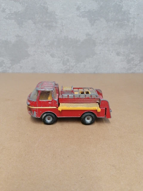 SÉRIE DE CAMIONS à turbine tendre incendie Qualitoys Corgi - rouge et ...