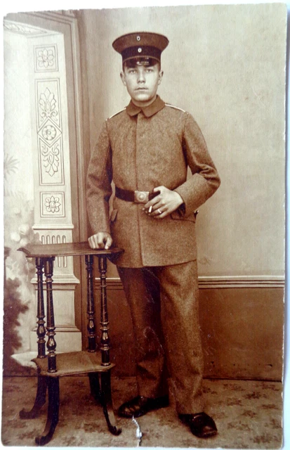 SOLDAT IN UNIFORM 1. Weltkrieg Foto Postkartengröße ca 1916 EUR 5,70 ...