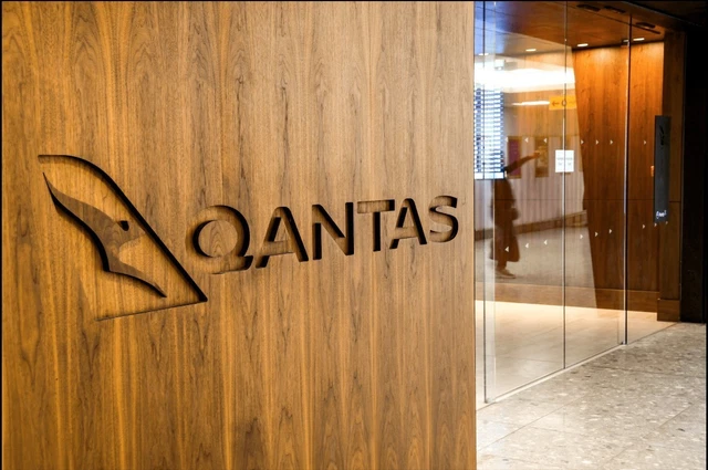 1 X QANTAS Lounge pass expiry 9th July 2026 - Fast electronic transfer ...