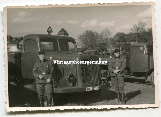 D3966 FOTO LW LKW Krupp SdKfz Truck Soldat Lastkraftwagen Südfront ...