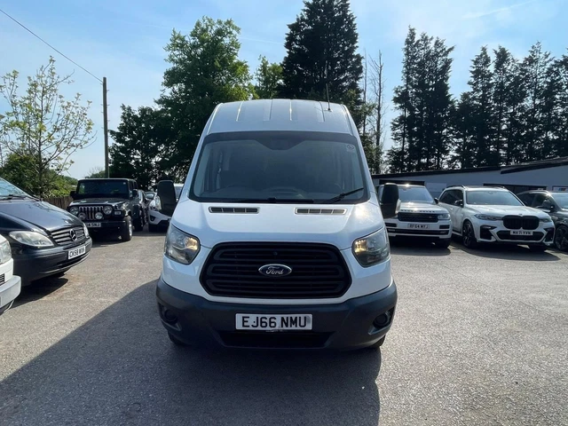 2016 FORD TRANSIT 2.2 TDCi 125ps H3 Van + EURO 6 + WELFARE MESS ...