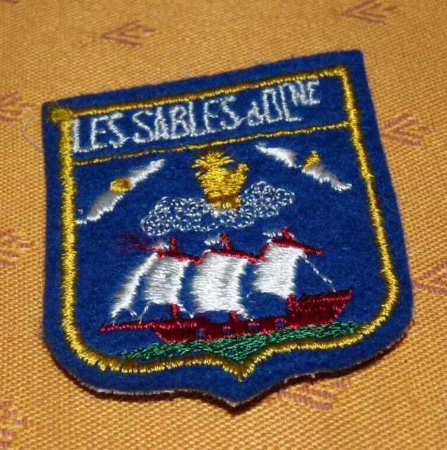 ANCIEN ÉCUSSON À coudre en feutre brodé Les Sables d'Olonne neuf Vintage Patch EUR 5,00 ...
