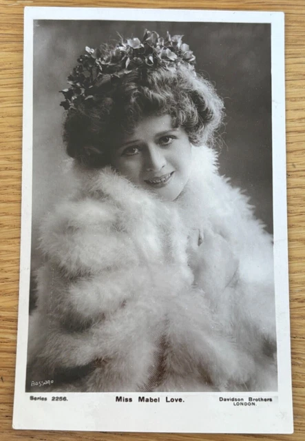 EDWARDIAN STAGE ACTRESS Dancer Miss Mabel Love in Fur Real Photo Postcard c1909 £6.99 - PicClick UK