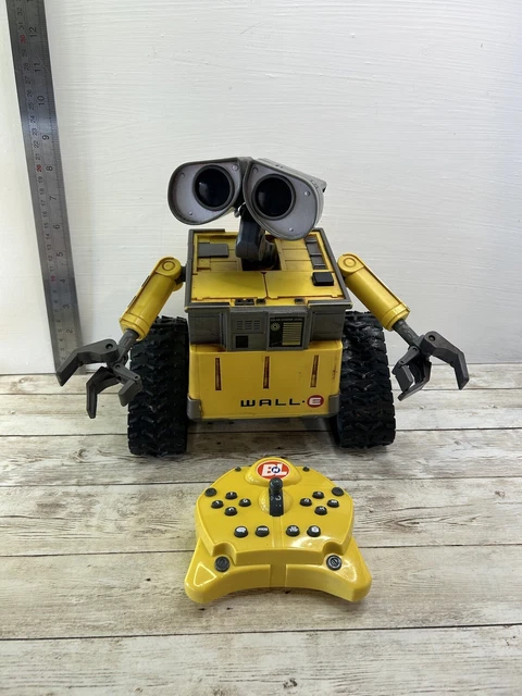 Wall E Rc Thinkway Toys U Command And Remote Control Rc Disney Pixar Free Postage £49 99 Picclick Uk