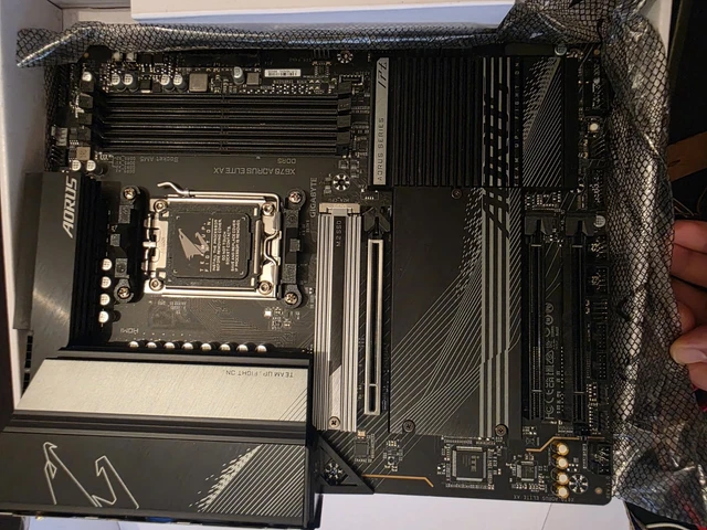 GIGABYTE X670 AORUS ELITE AX AM5 ATX AMD Motherboard - Tested (Read ...