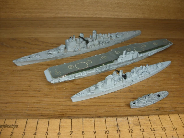VINTAGE TRIANG MINIC Ships-HMS Albion /HMS Vanguard /HMS Swiftsure /HMS ...
