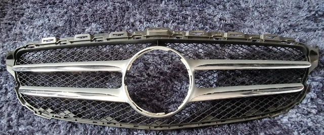 MERCEDES C CLASS W205 genuine front AMG Line grille A 205 880 01 83 £24 ...