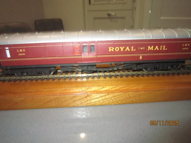 HORNBY OO LMS Royal Mail Coach £5.42 - PicClick UK