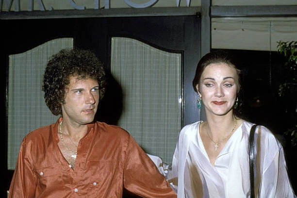 LYNDA CARTER & Ron Samuels at Lynda Carter Sighting at Mr. Cho - 1978 ...