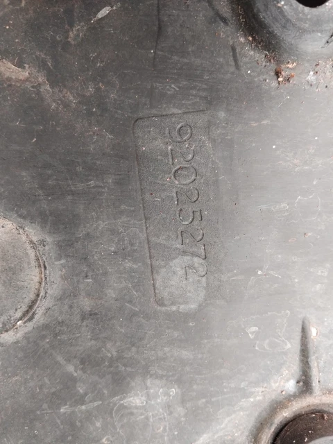 HOLDEN COMMODORE VN VP VR VS V6 AIR INTAKE BOX Bottom Berlina Calais ...