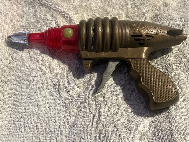VINTAGE 1950S/60S TOY razer ray gun sparking friction toy £16.32 ...
