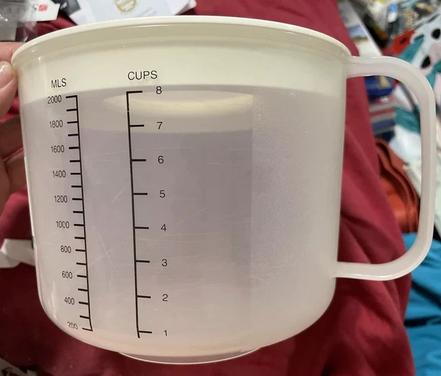 TUPPERWARE BAKE 2 BASICS EZ MIX N STORE MIXING JUG White Lid - 2 Litre ...