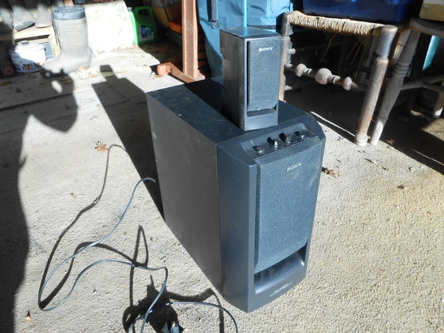 SONY SA-W305 POWERED Subwoofer & Sony SS-V150 Satellite Speaker Pair ...