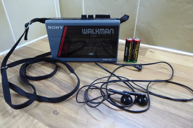 VINTAGE SONY WALKMAN WM-22 Lettore a nastro a cassette personali blu ...