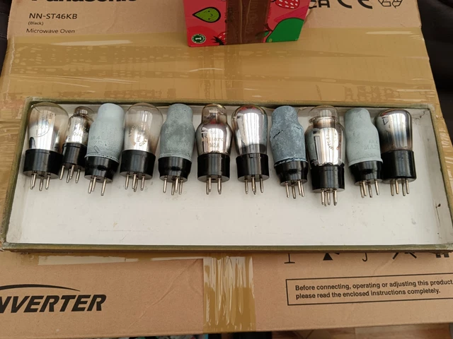11 X TRIODE Valves Tubes Mullard Etc PM2A LD210 VT50 VT20 PM1 KT2 AR4 ...