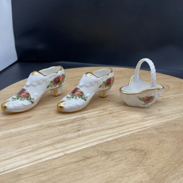 ROYAL ALBERT OLD COUNTRY ROSES 2 SHOES 1 Basket £9.59 - PicClick UK